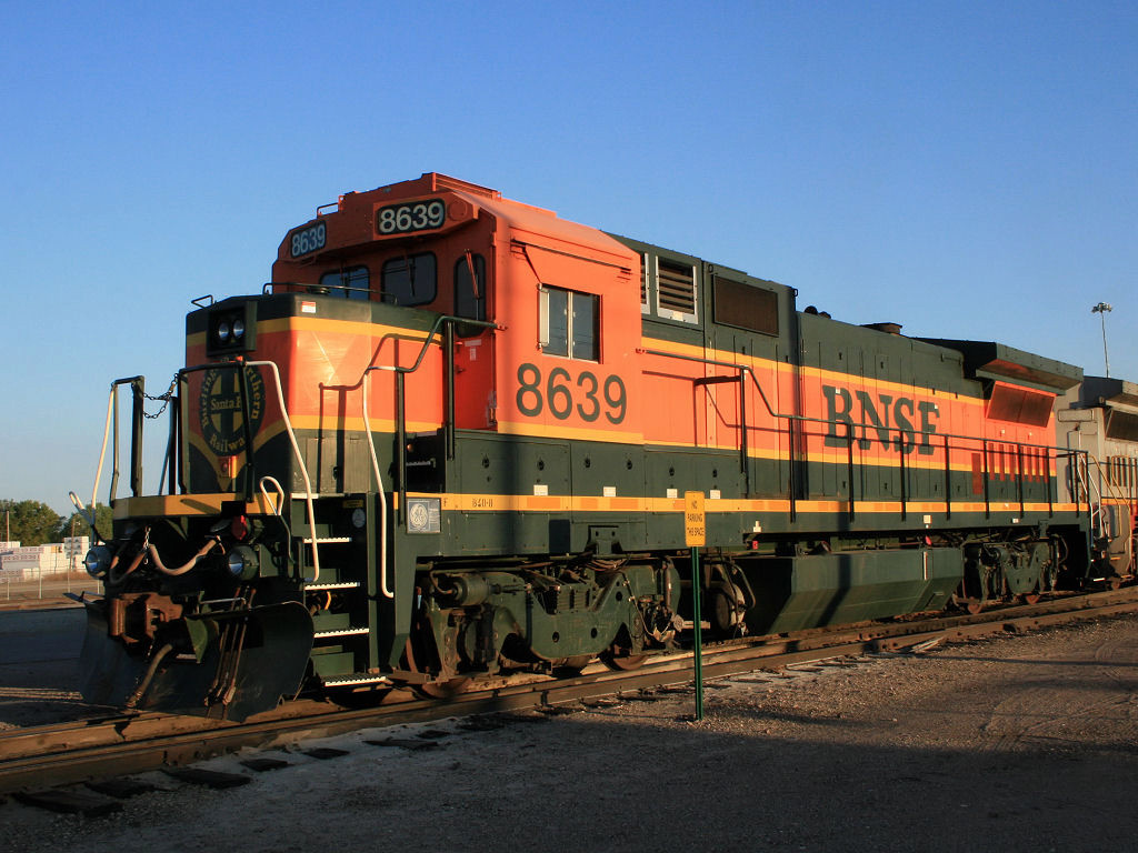 BNSF 8639